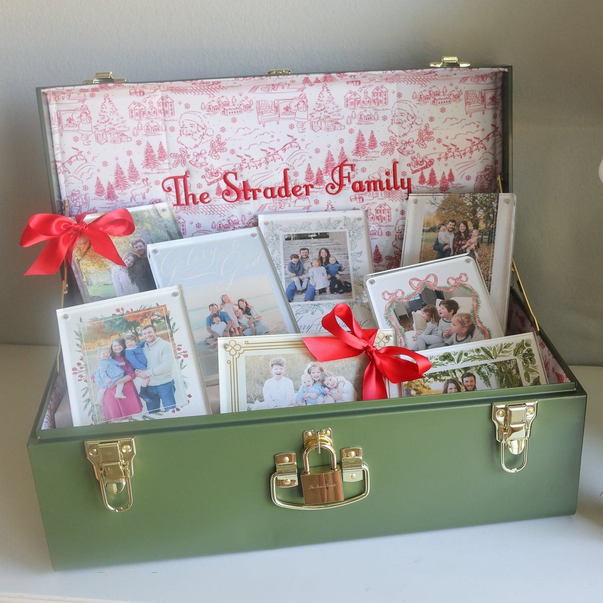 The 2025 Holiday Trunks | Petite Keep